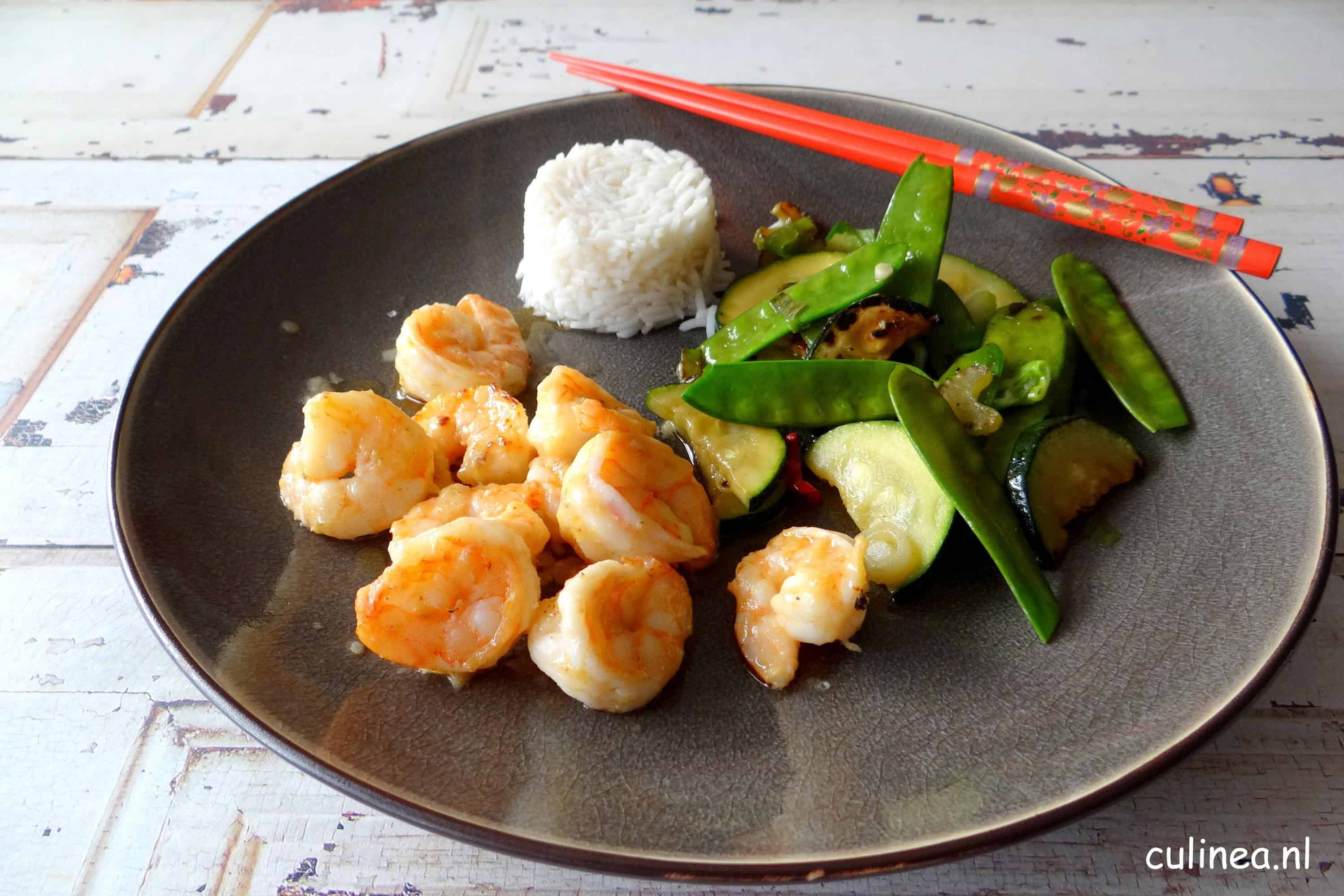 Wasabi garnalen met wokgroenten en Basmati rijst | Culinea.nl