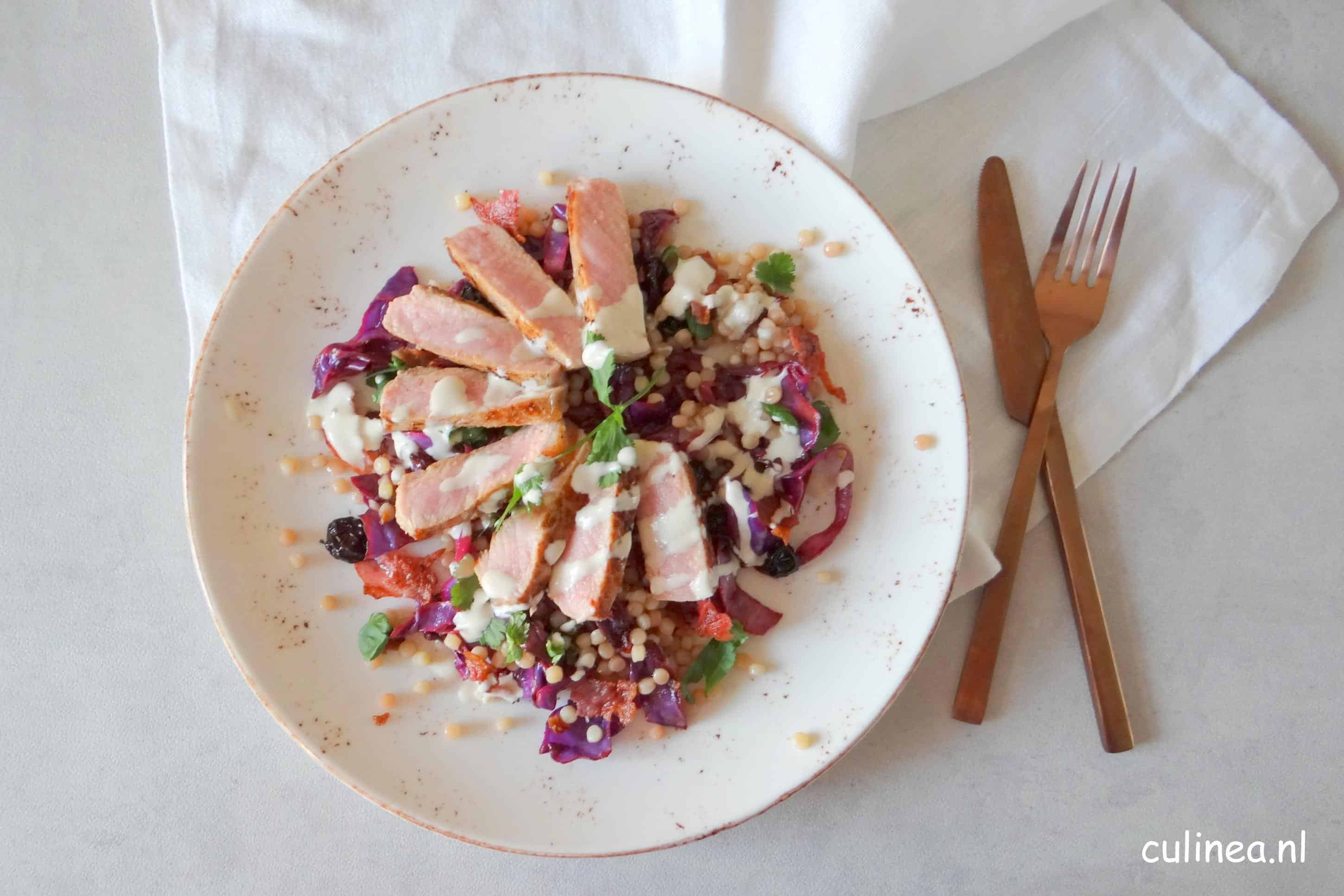 Kalfsentrecôte met Rode Spitskool en Parelcouscous | Culinea.nl;